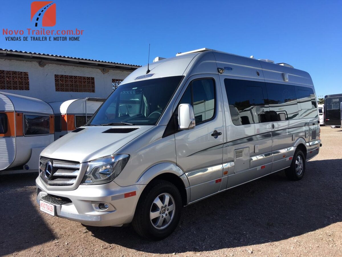Motorhome Santo Inácio MB Sprinter 415 25 – Novo Trailer